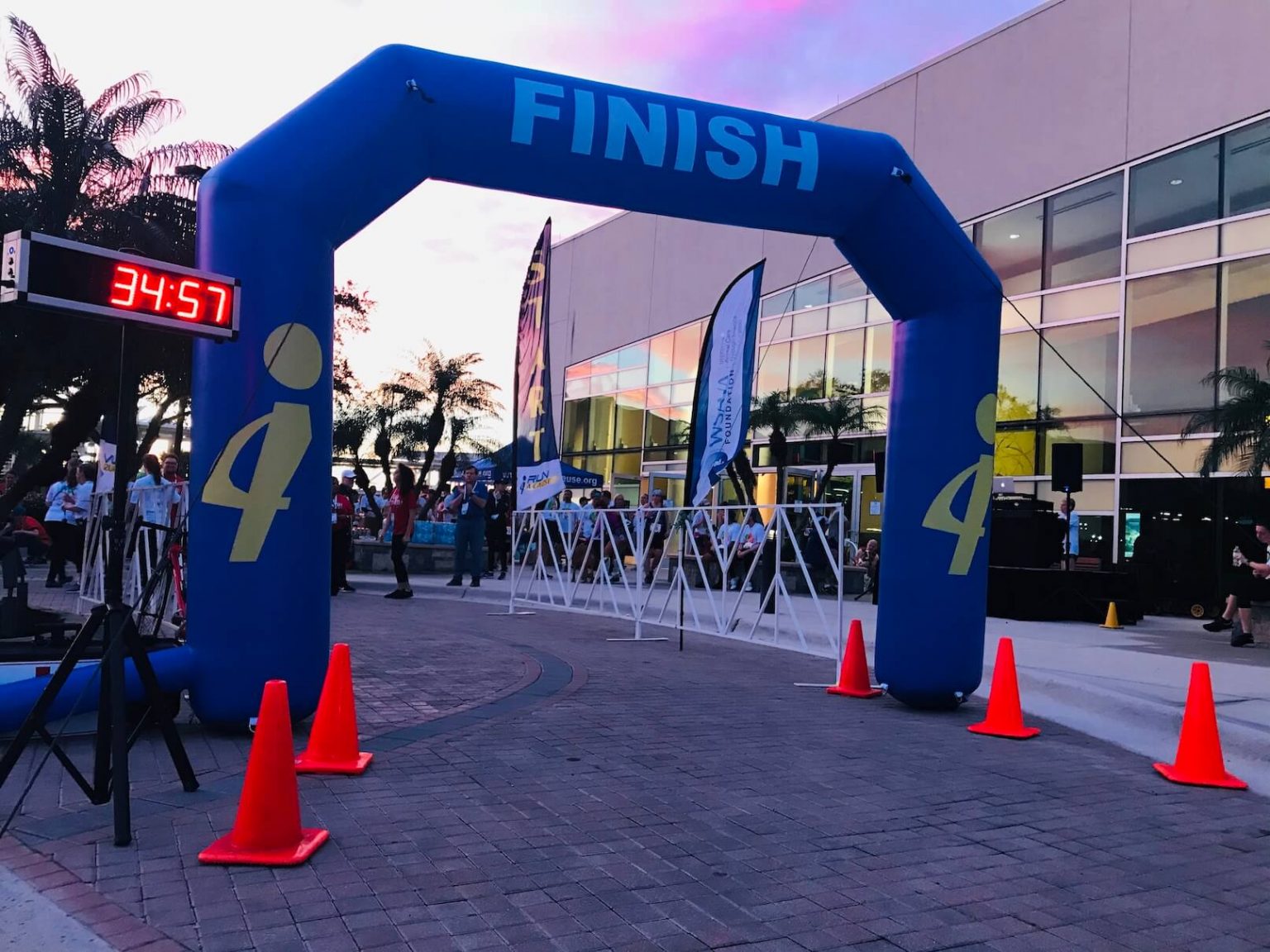 Custom Race Finish Arch - 5k Race Director